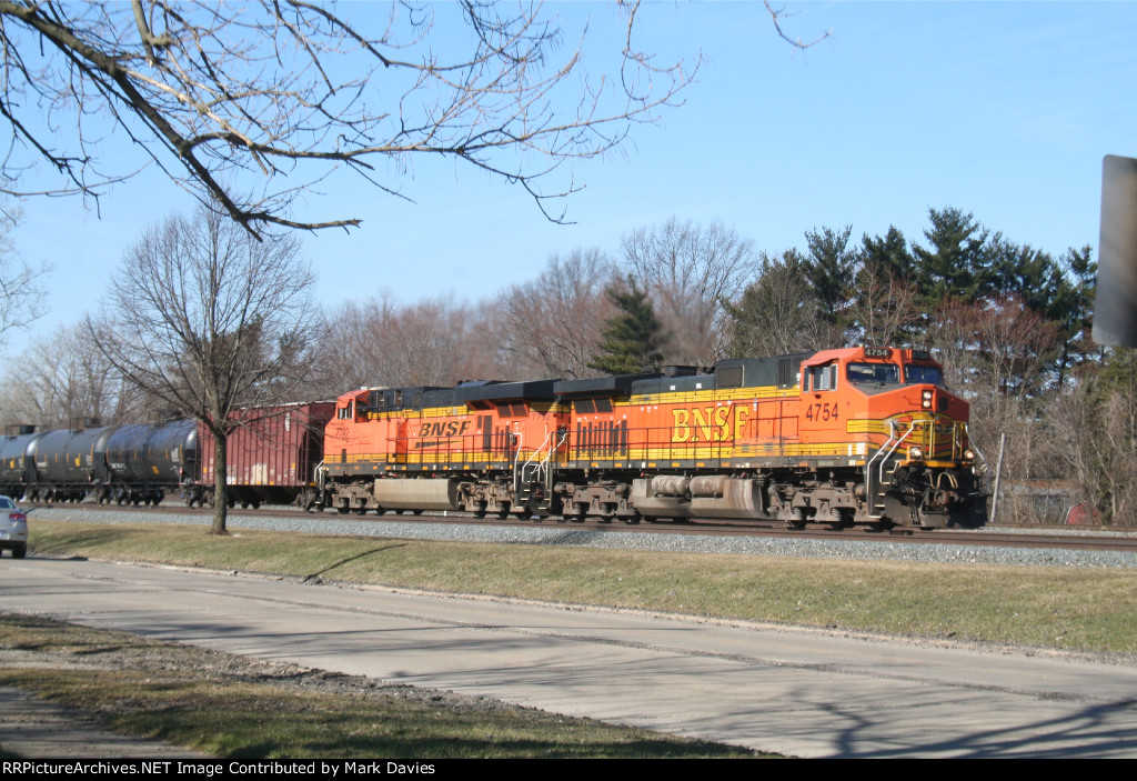 BNSF 4754